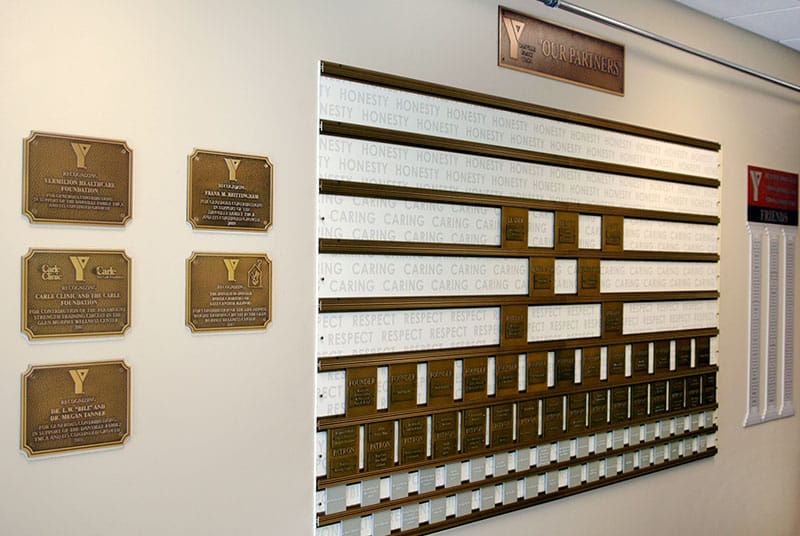 Custom Donor Wall Display: Donor Recognition Walls - Hall of Fame ...