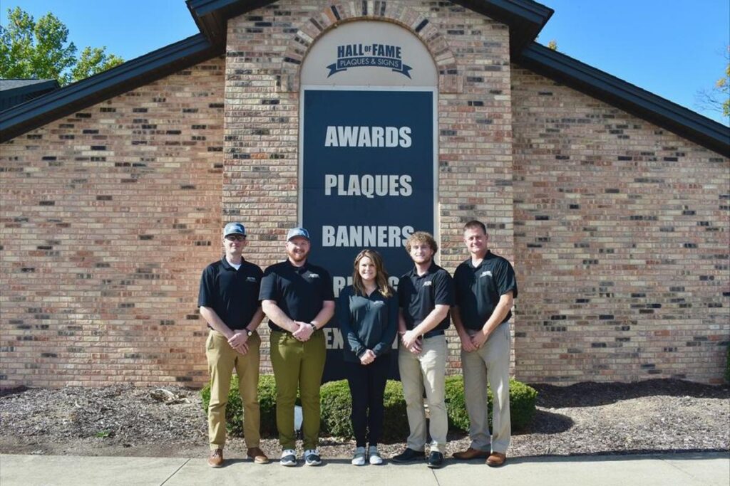 5 Tips for Designing a Donor Recognition Wall - Hall of Fame Plaques ...